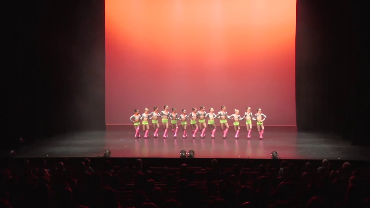 10's Jazz 'Paris' - Backstage Dance Academy - YouTube