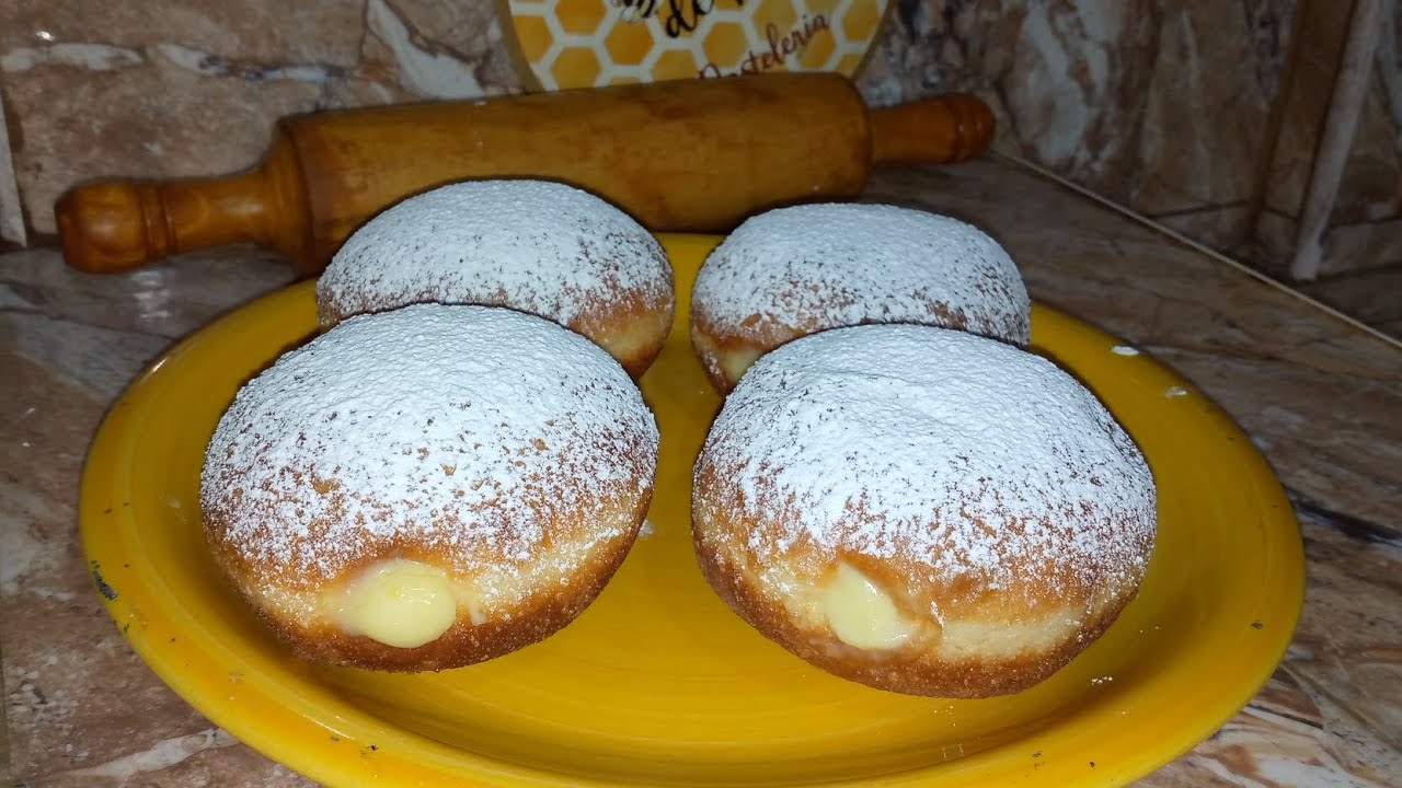 Bombas de rellenas de crema pastelera, Berlinés rellenas de crema ...