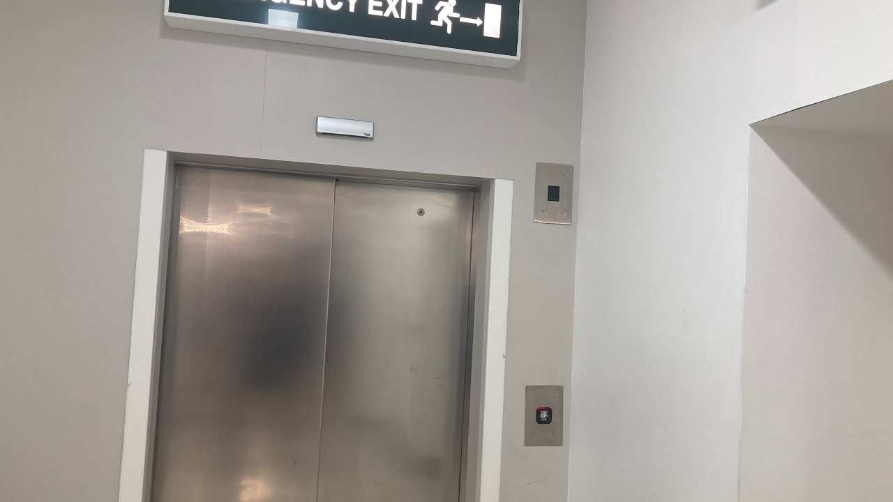 Express Evans Lift at M&S, Fargate Street, Sheffield - YouTube