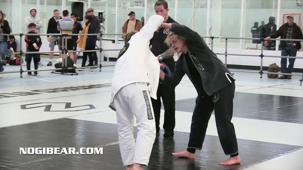 Girls Grappling No-Gi Tournament Match • Women Wrestling BJJ MMA Female ...