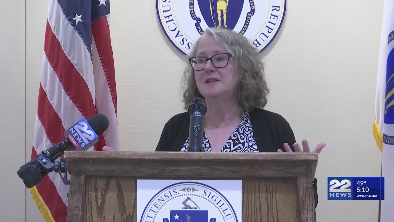 What is the Cliff Effect and how it affects low income households in ...