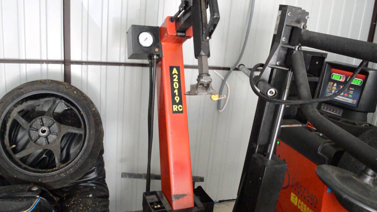 Montażownica Corghi A 2019 RC Automat + przystawka+ osprzęt - YouTube