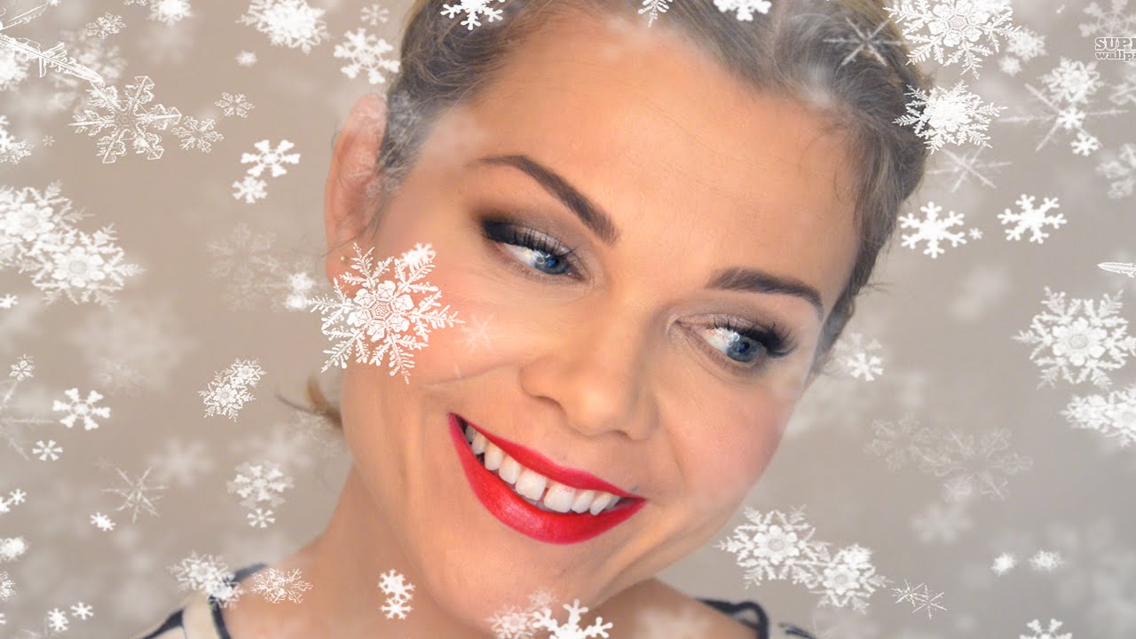 My Classic Christmas makeup - YouTube