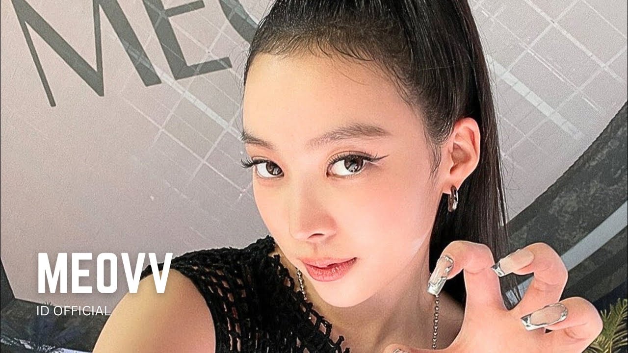 MEOVV 'NARIN' PRE-DEBUT VIDEO - YouTube