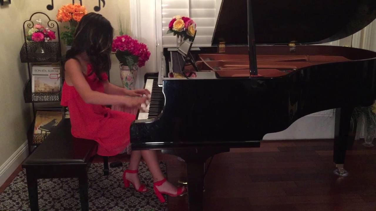 Jaymie Kim, 10 yo Rhapsodie Mignonne by Kolling - YouTube