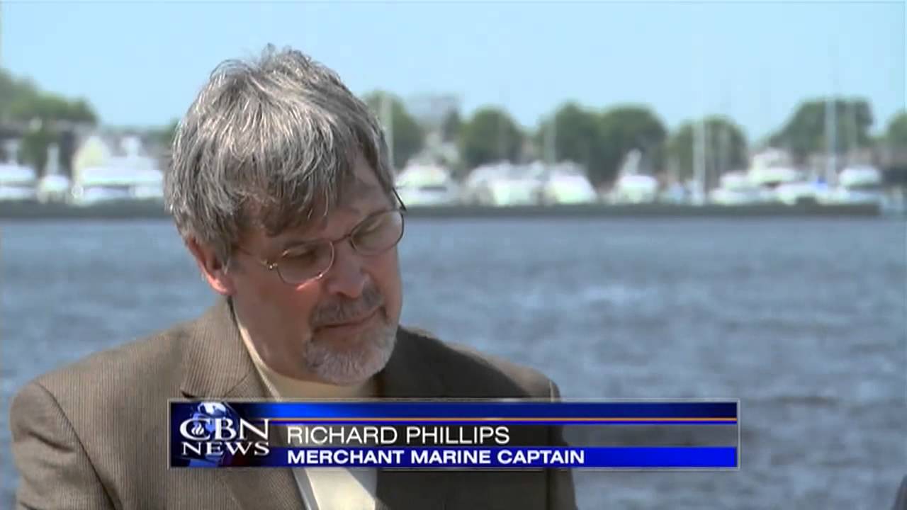 The Real Capt. Phillips: 'There Is Power to Prayer' - YouTube