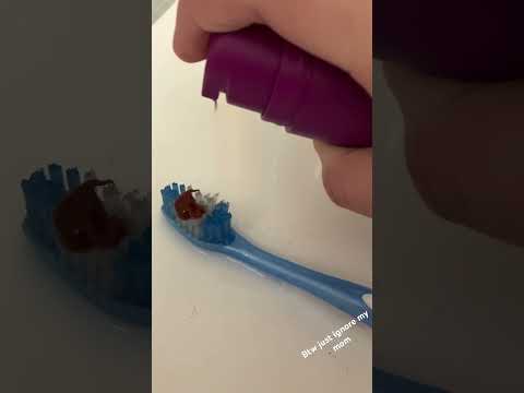 Trying the Wonka toothpaste #wonka #hismile - YouTube