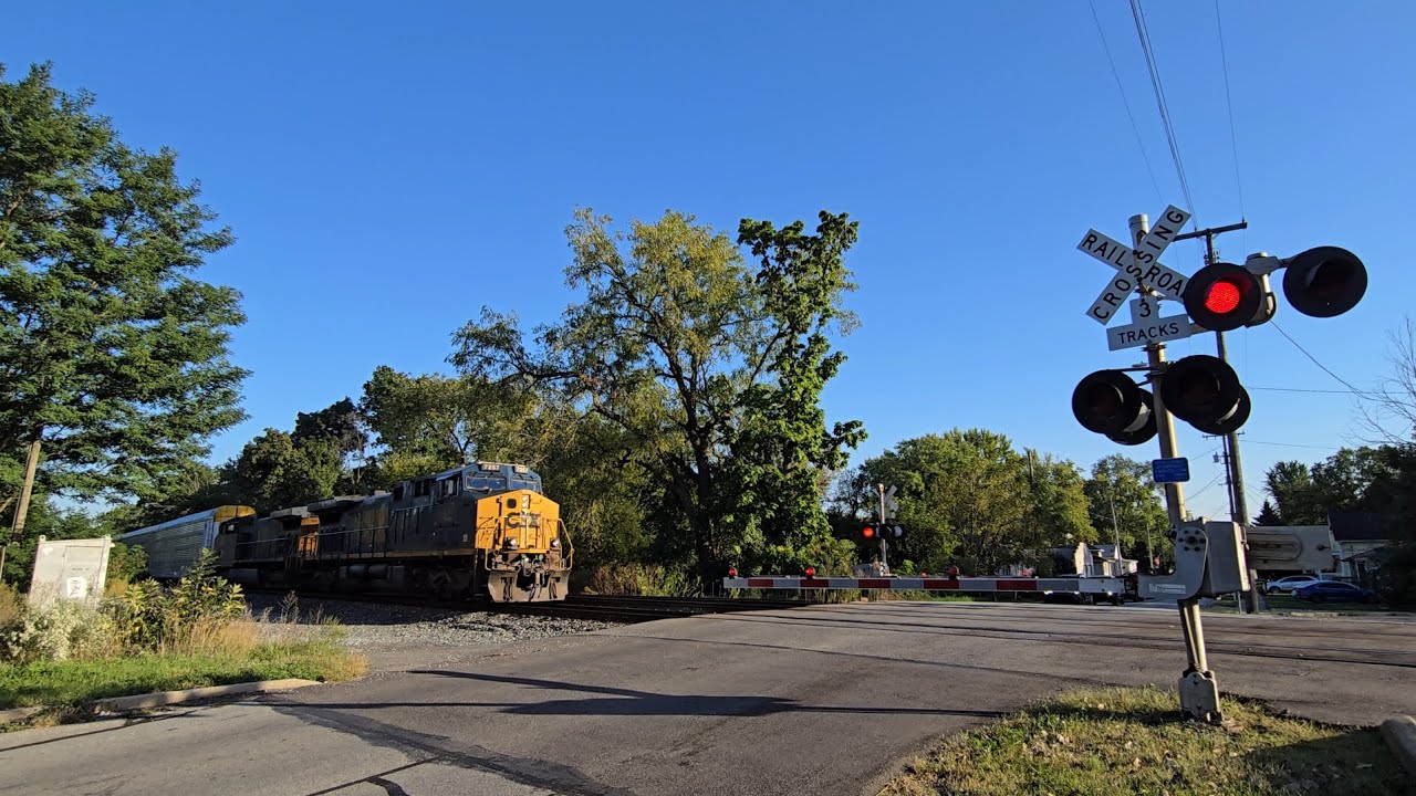 CSX 7257 WB Autorack Freight Portage, IN 10-03-2024 - YouTube