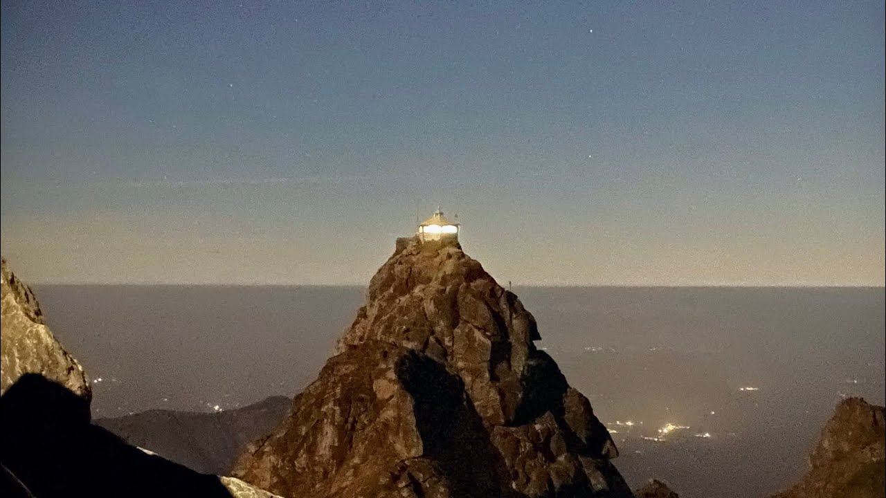 Girnar Night Trek and Exploring Jungadh - YouTube