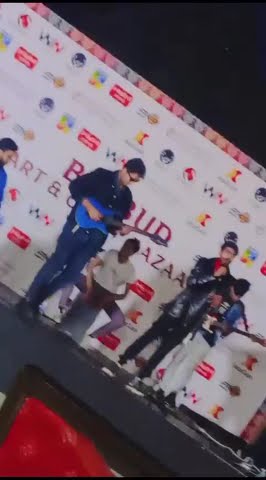 "Zara se DIL main de jagah" Live performance by #itxarslan_official # ...