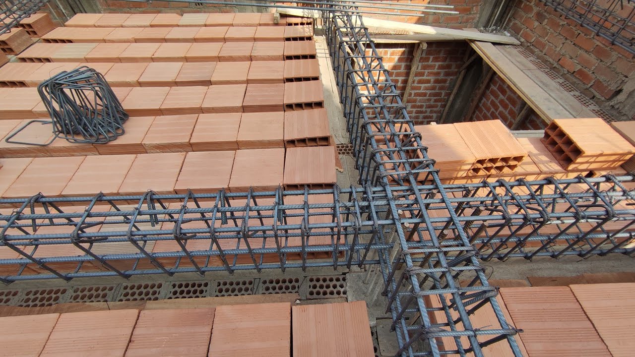 Avance: Armado de vigas peraltadas en techo de 134 m2 - YouTube