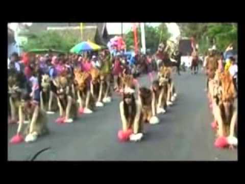 Dayak Paranawe Pagelaran Malang - YouTube
