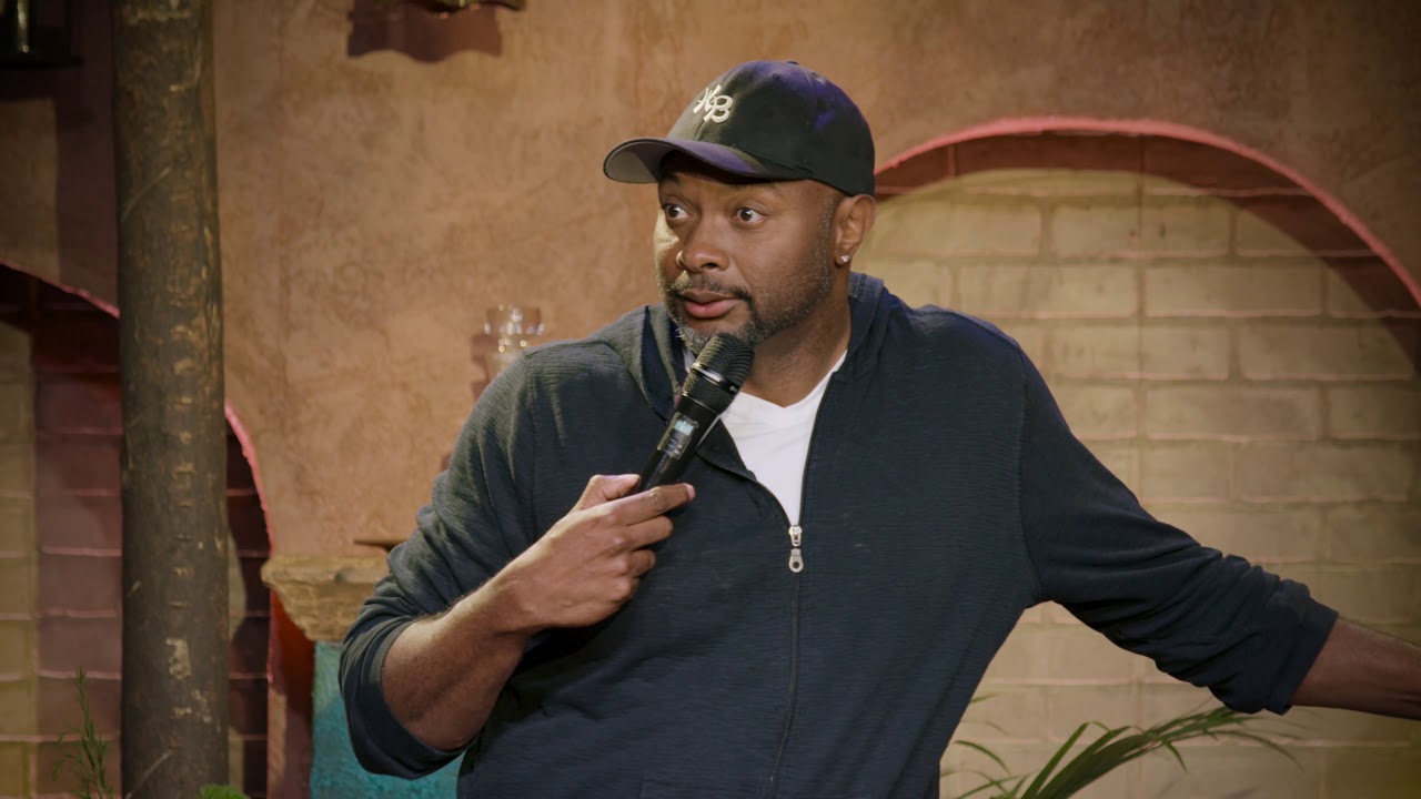 Kevin Bozeman on Air Travel - Dry Bar Comedy - YouTube