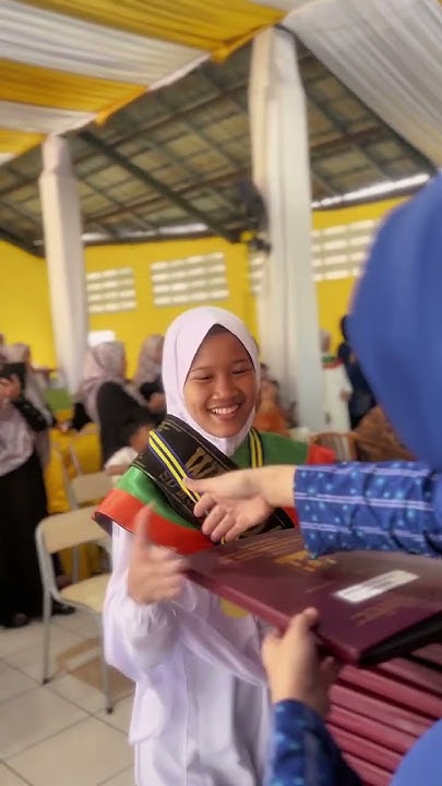 Pelepasan & Wisuda Tahfizh Quran Kelas 6 Angkatan ke 7 #sdmuhammadiyah #sekolah #wisuda - YouTube