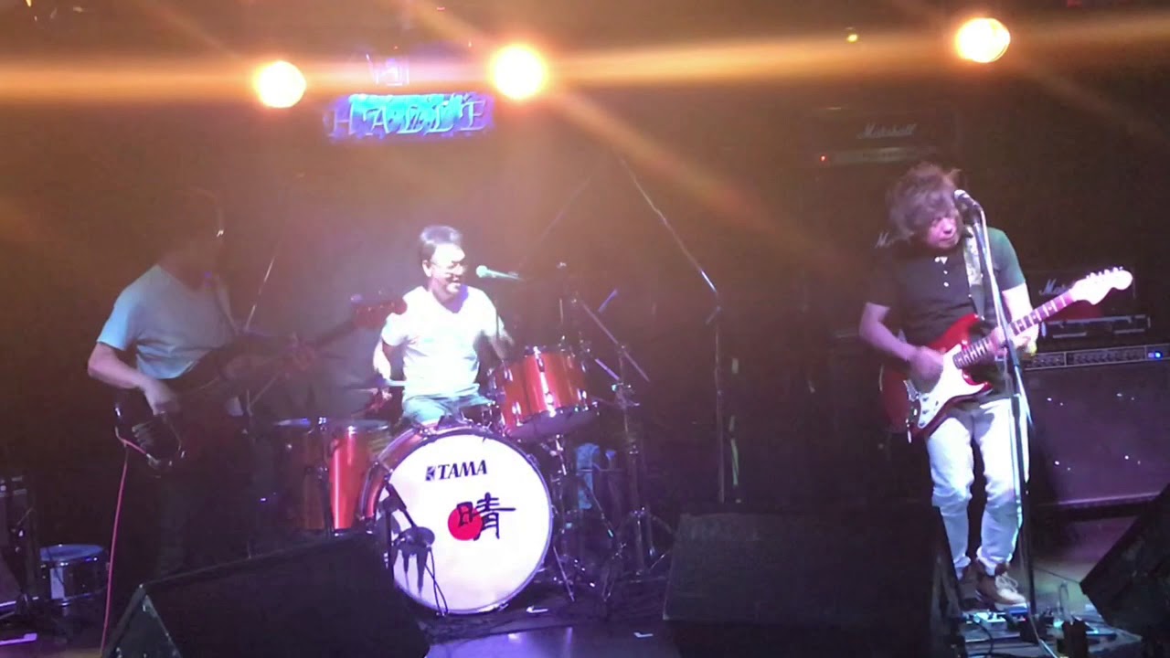 Kaiser Phoenix Smile - YouTube