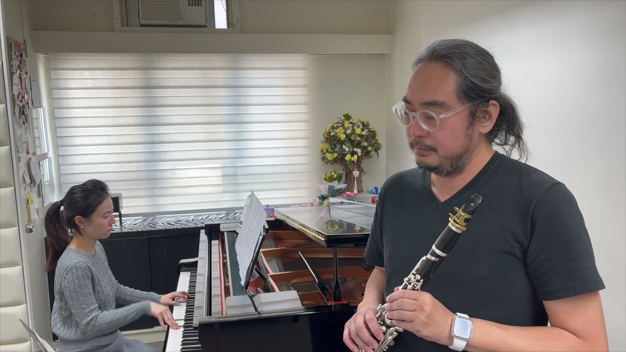 ABRSM Clarinet from 2022 Gr3 B1 Lotus Talk by Colin Evans - YouTube