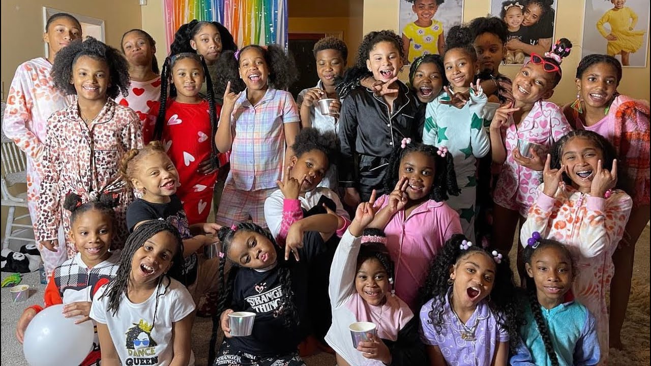 The most Epic Sleepover EVER - YouTube