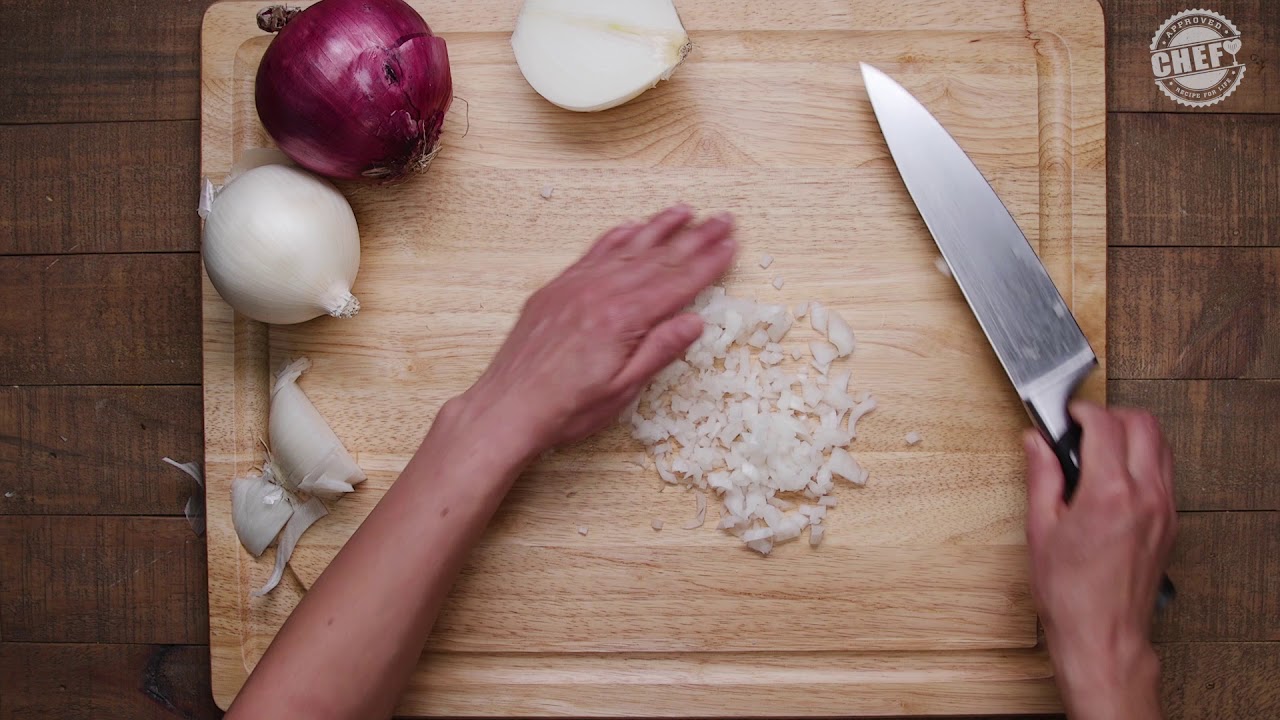 CHEF Culinary Skills: Chopping (Spanish) - YouTube