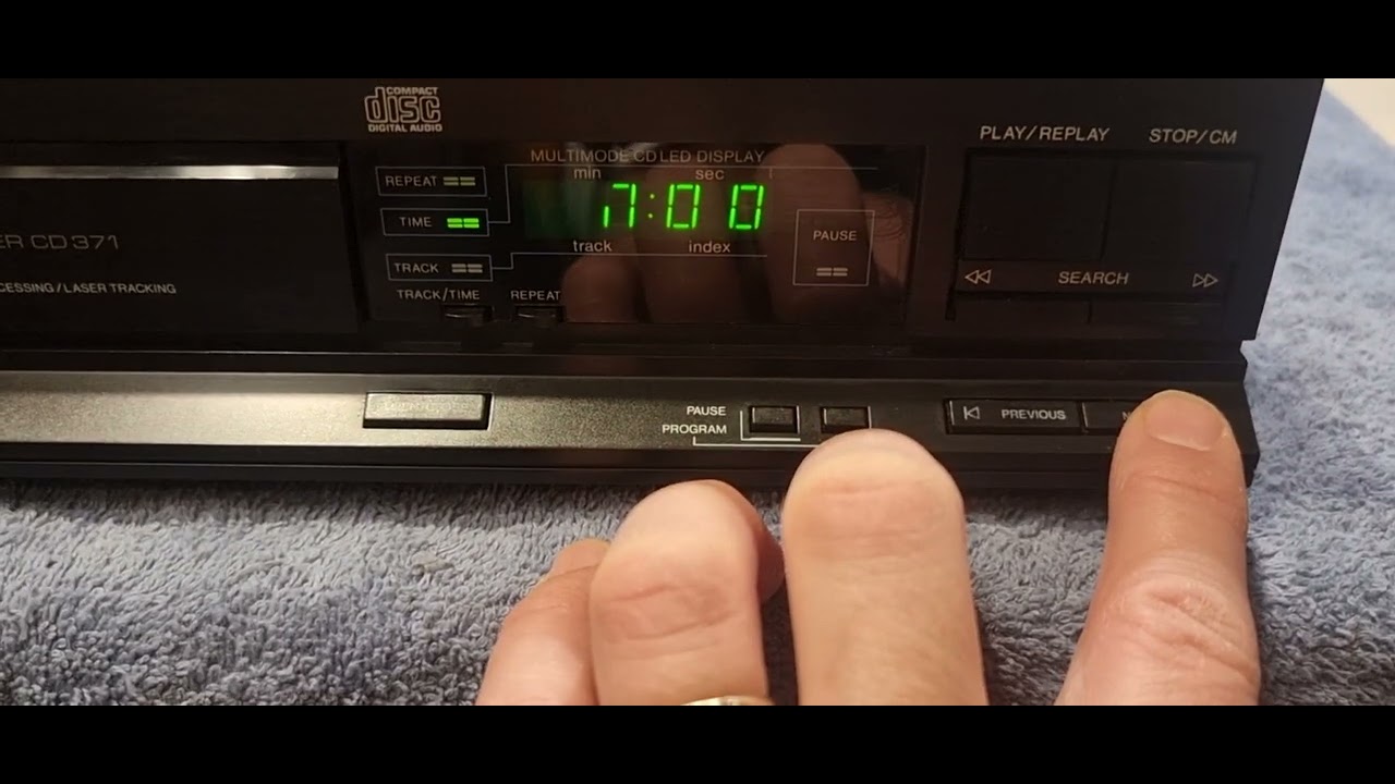 PHILIPS CD-371 tda 1541 DAC high fidelity - test- - YouTube