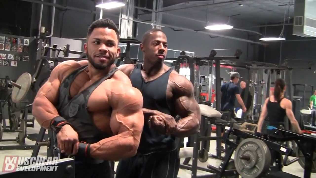 Jonathan Irizarry Trains Chest and Shoulders | NPC Nationals ...
