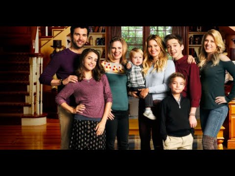 one moment from every episode of Fuller House - YouTube