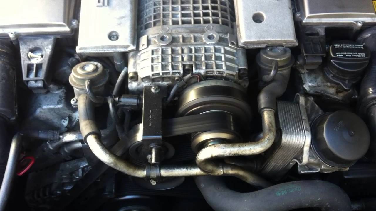 SLK32 AMG ENGINE NOISE - YouTube