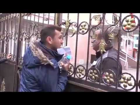 YGS'ye 1 DAKİKA GEÇ KALAN ÖĞRENCİ İÇERİ ALINMADI !!