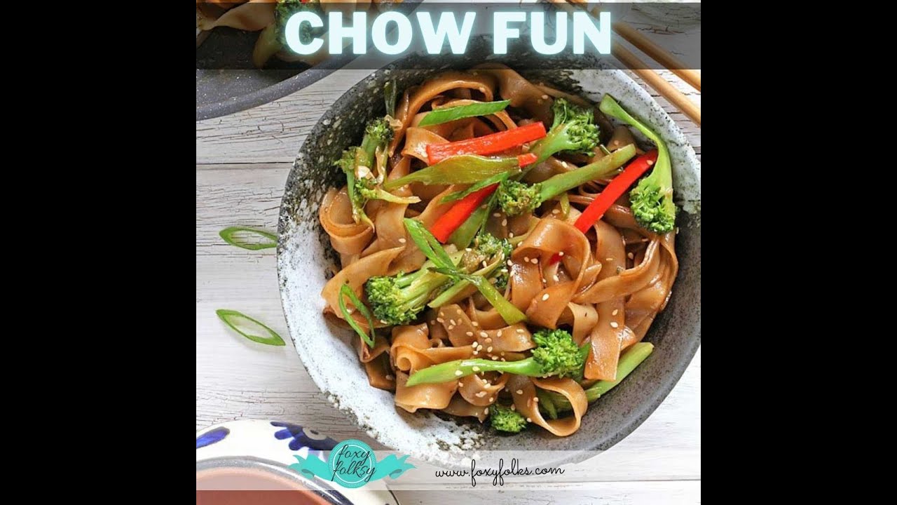 Quick and Easy Stir-fry Chow Fun - YouTube