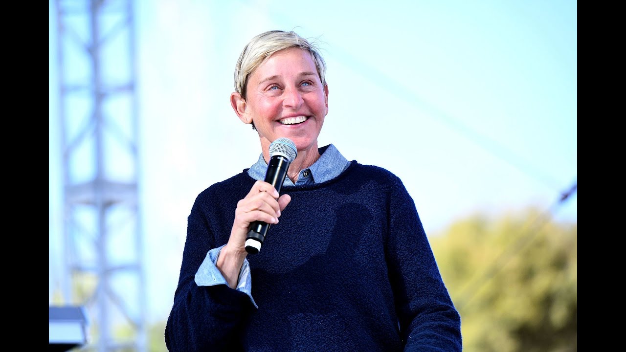 Ellen DeGeneres Returns To Stand Up Comedy - YouTube