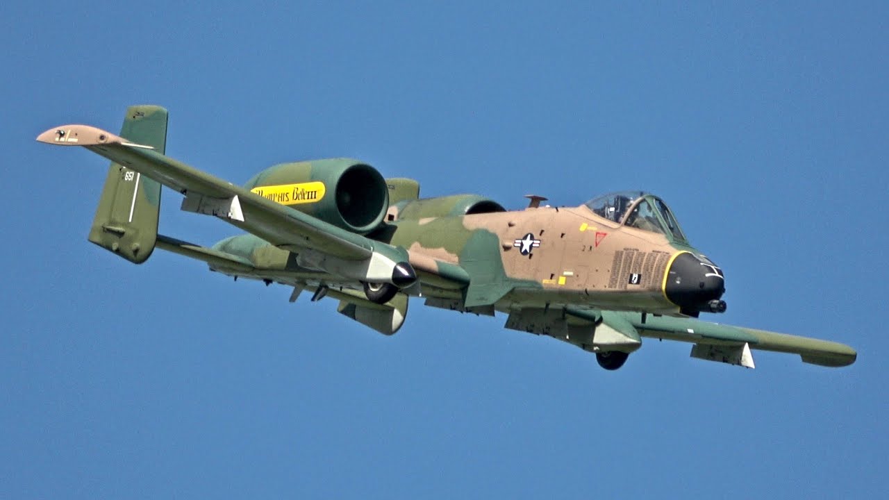 A-10 Warthog Demo - Alberta International Airshow 2023 - YouTube