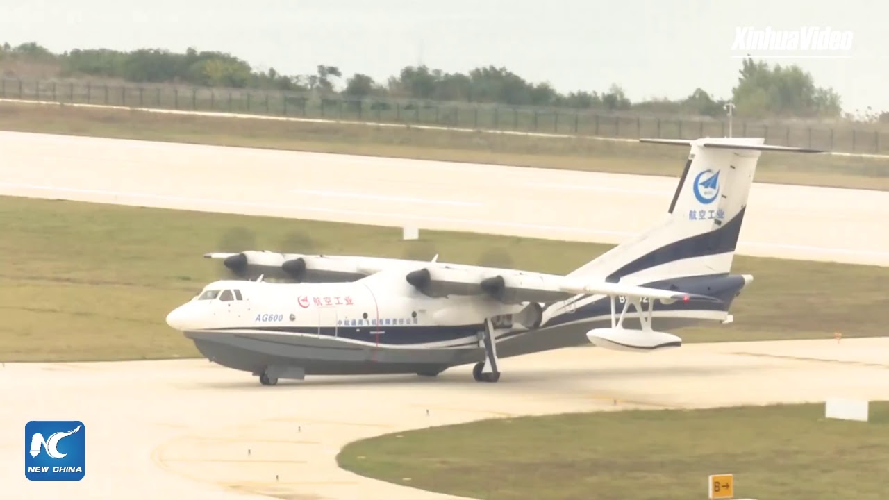 LIVE: China's first large amphibious aircraft AG600 makes maiden flight ...