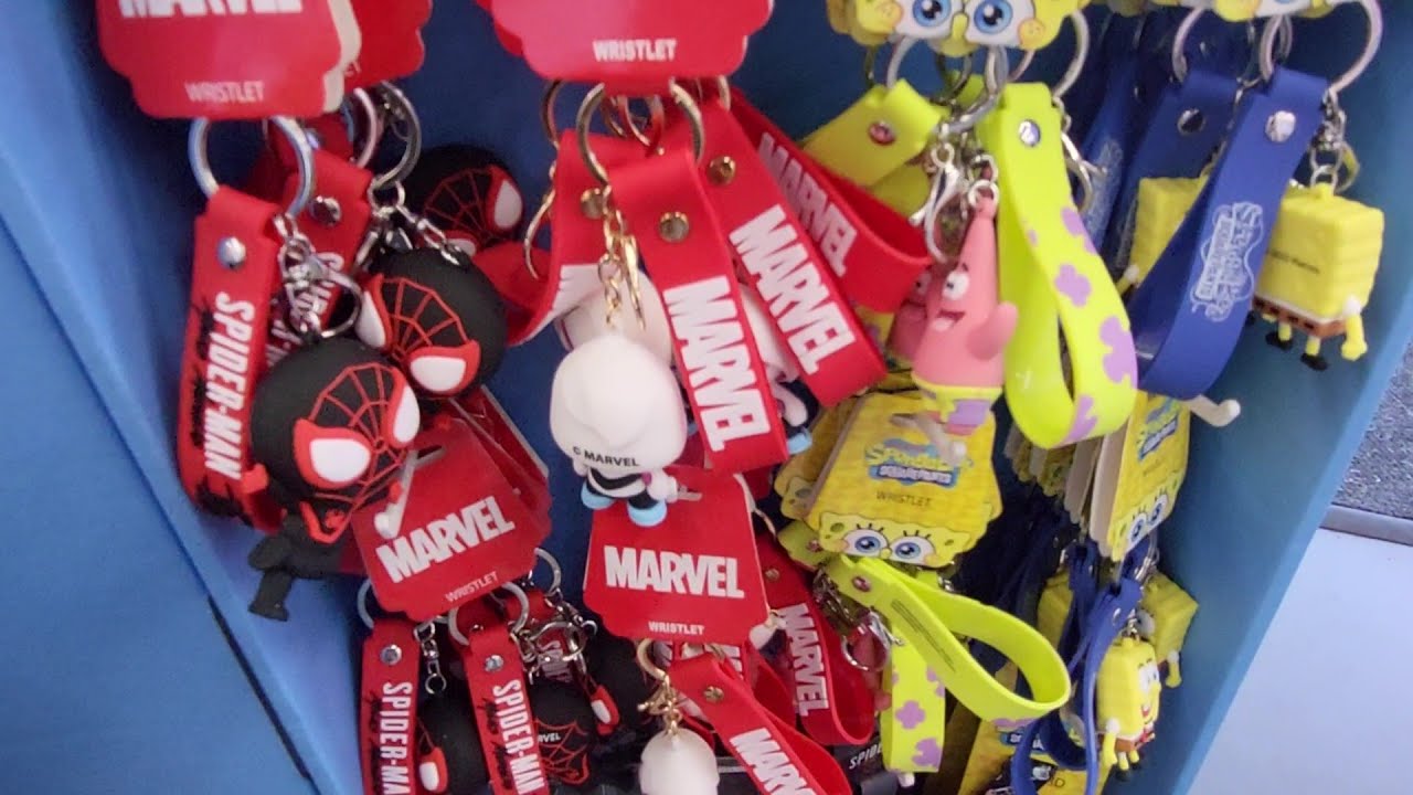 PINS & BUTTONS - FNAF - HELLO KITTY - SPIDER-MAN - SPONGEBOB & PATRICK ...