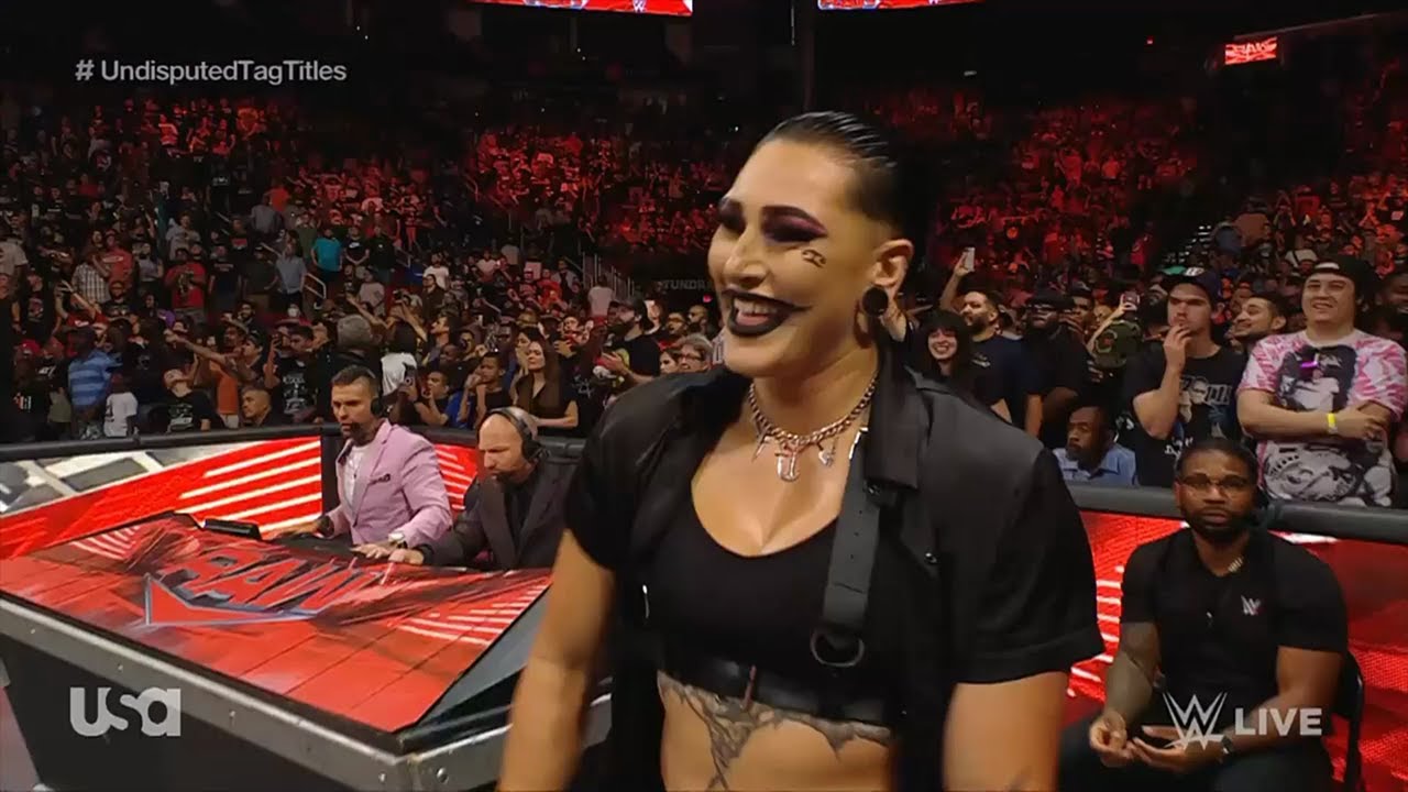 Rhea Ripley Pushes Dominic Into Edge's Spear on Raw (Aug. 1, 2022 ...