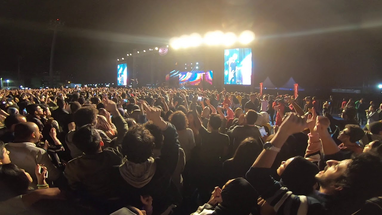 Cairokee Empire 4 concert part 8 امبراطورية كايروكي 4 الجزء الثامن ...