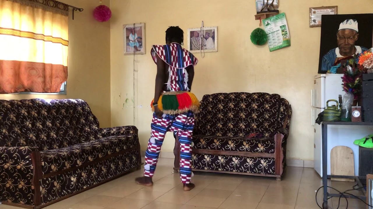 Danse Warba du Burkina Faso - YouTube