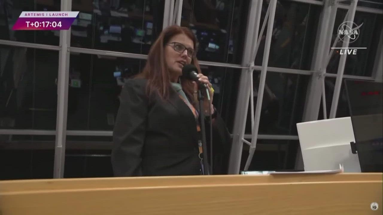 NASA launch director speaks after successful Artemis 1 launch - YouTube
