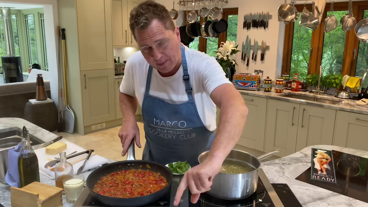 By popular demand “FUSILLI CAMPAGNOLA DA MARIO “ - YouTube