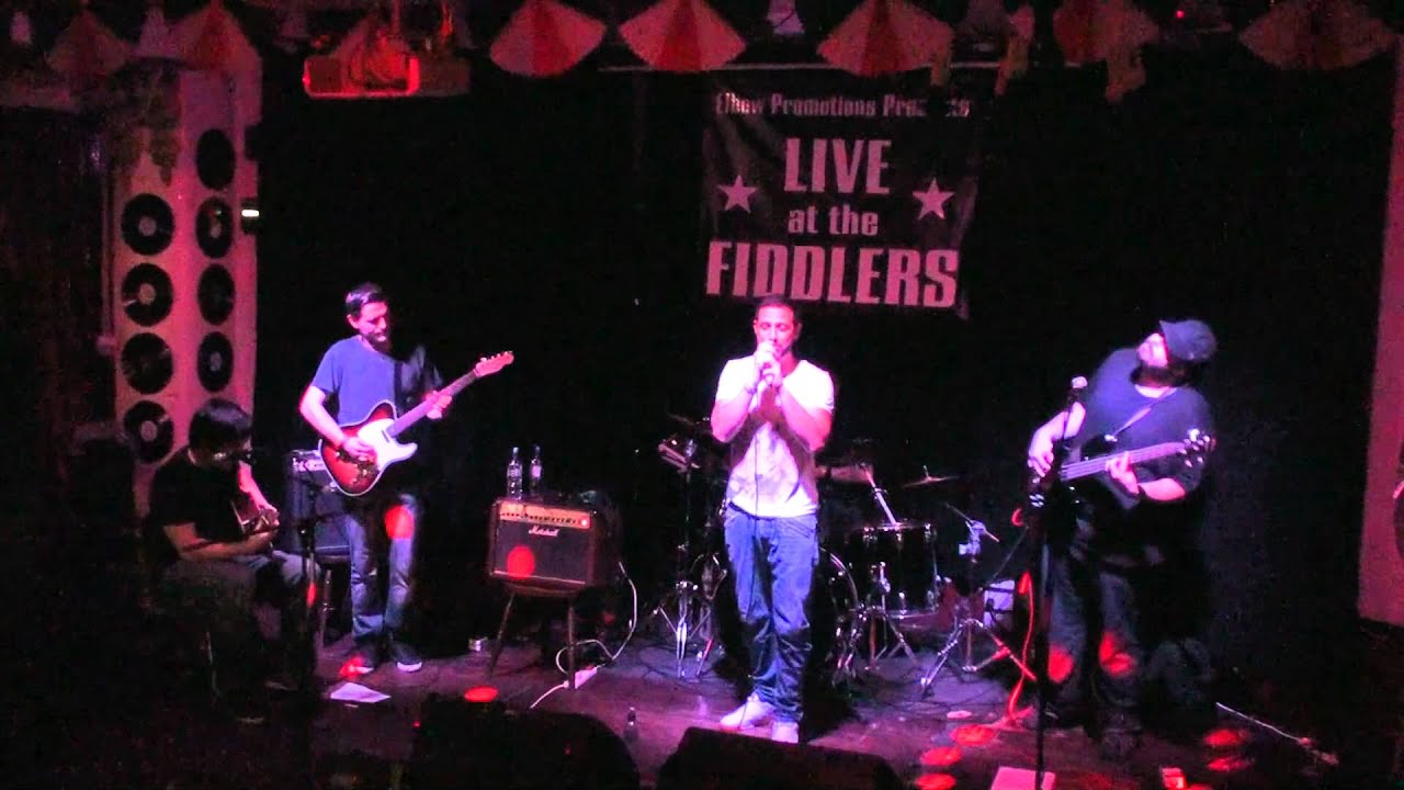 STEVE VIOLARIS - 'Unique' @ The Fiddler's Elbow - YouTube