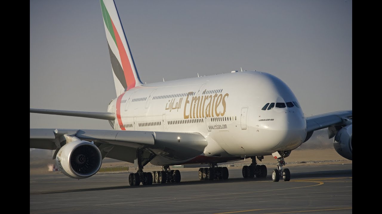 [Airbus A380-800] Emirates Takeoff from Barcelona - LEBL - YouTube