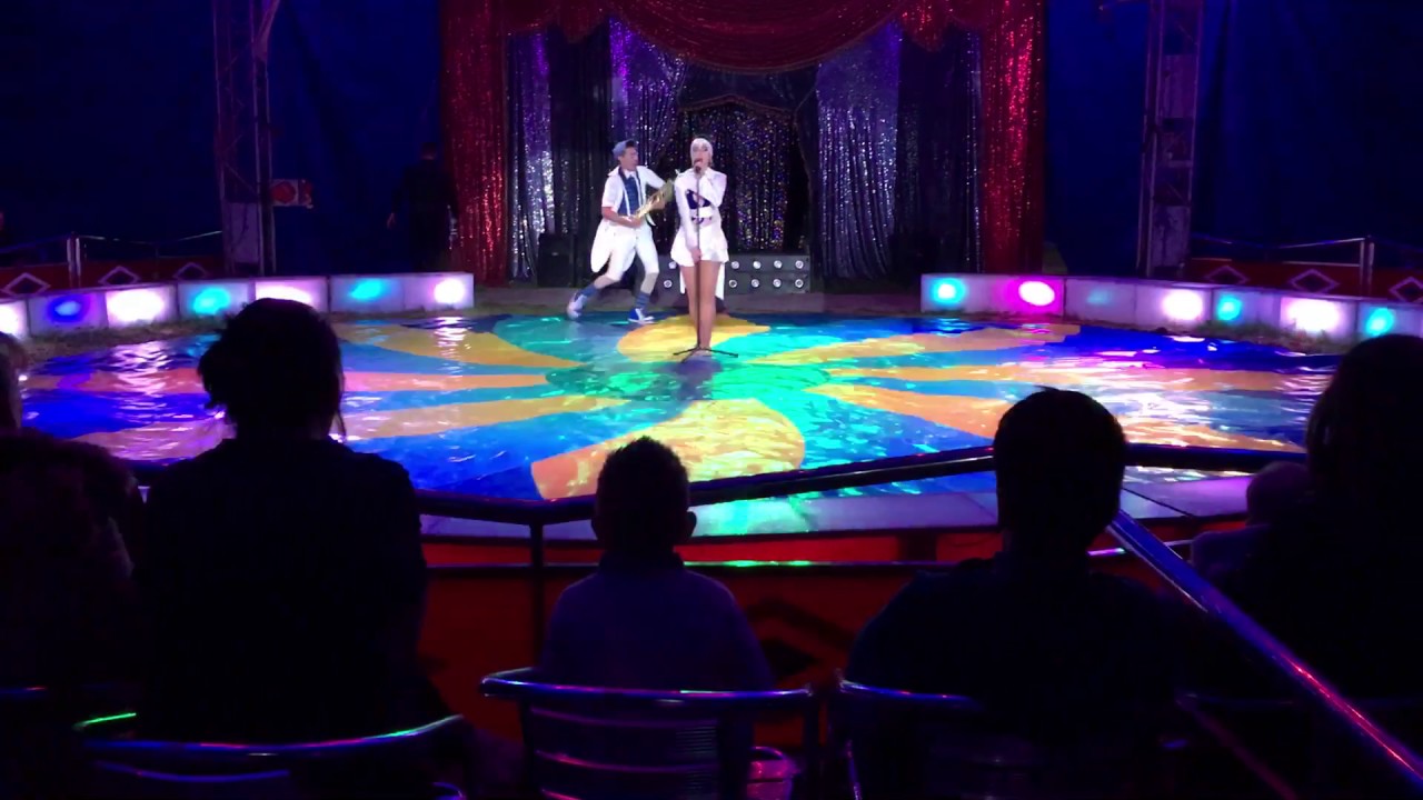 Circus Mondao England 2017 Musical CLOWN ALEGRIA - YouTube