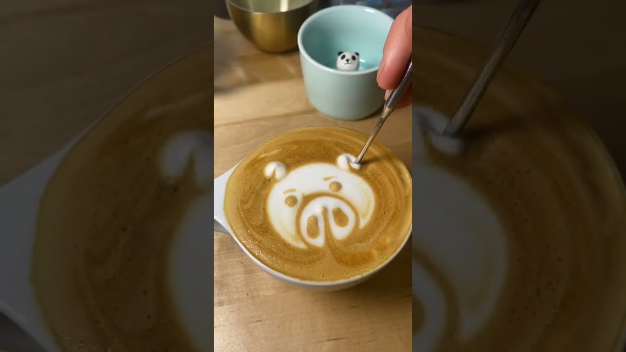 Fluffy pig latte art 🐽