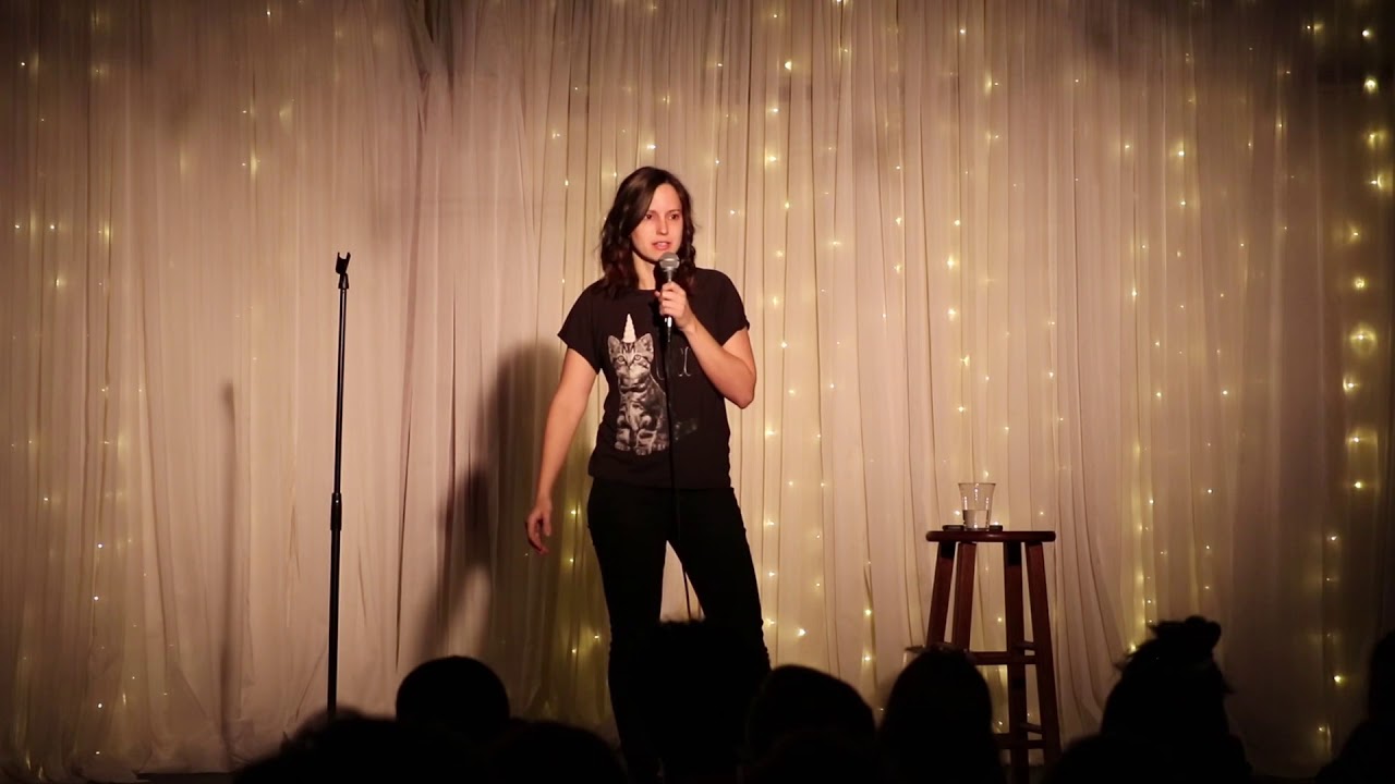 Alyxx Libby Stand Up - YouTube