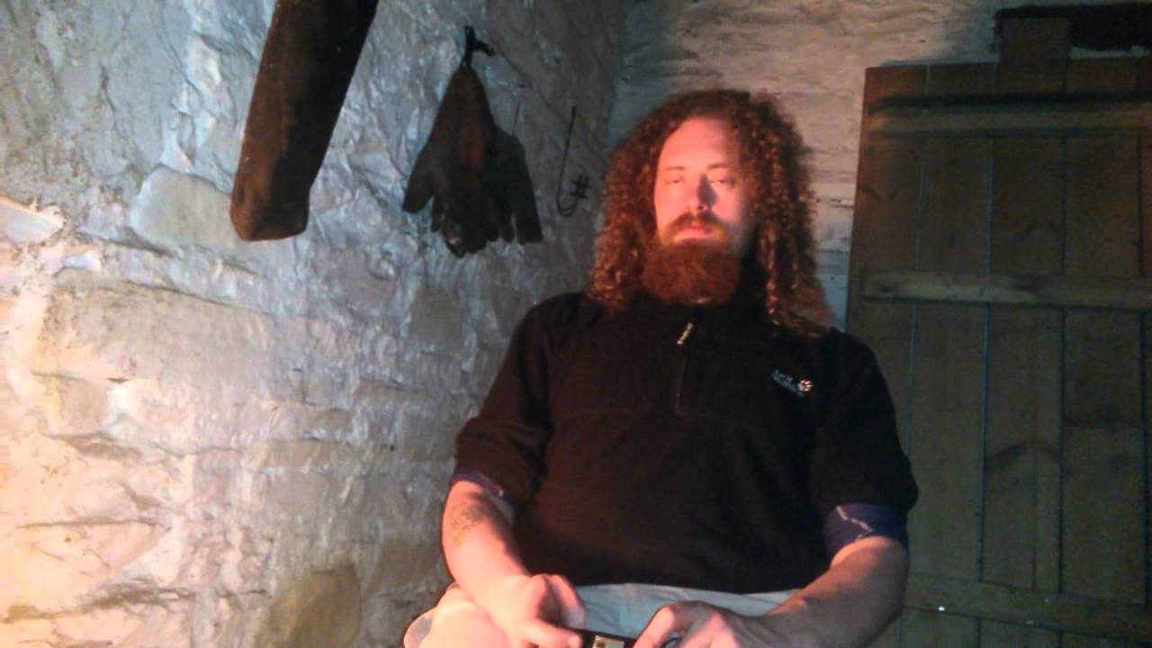 Allt Scheicheachan Bothy - YouTube