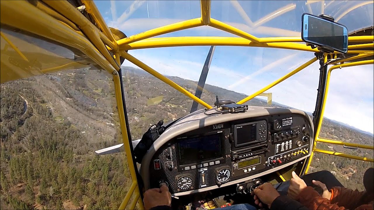 Flight Instructor Kills Engine, Dead Stick Landing - YouTube