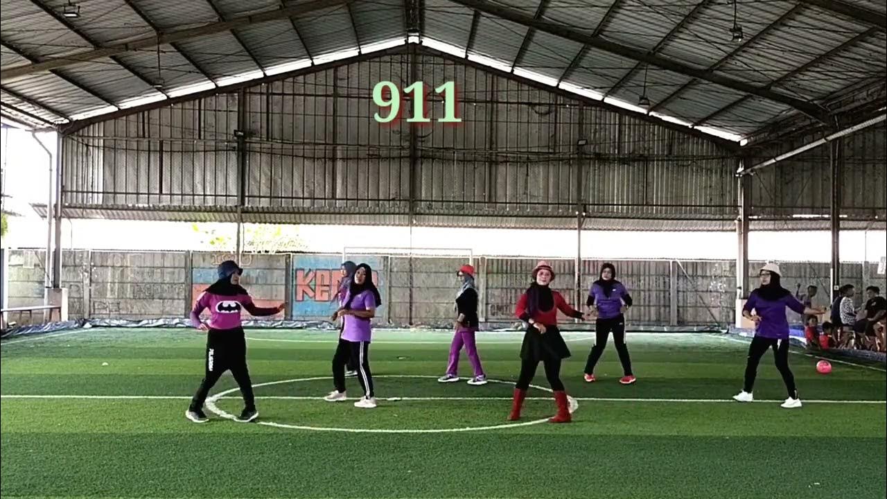 911 - Line Dance || Michelle Wright || Improver / Intermediate - YouTube