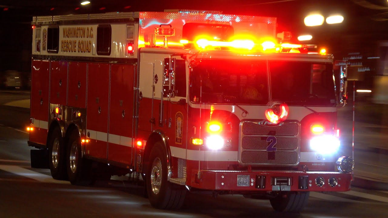 DCFD Rescue Squad 2 Responding - YouTube