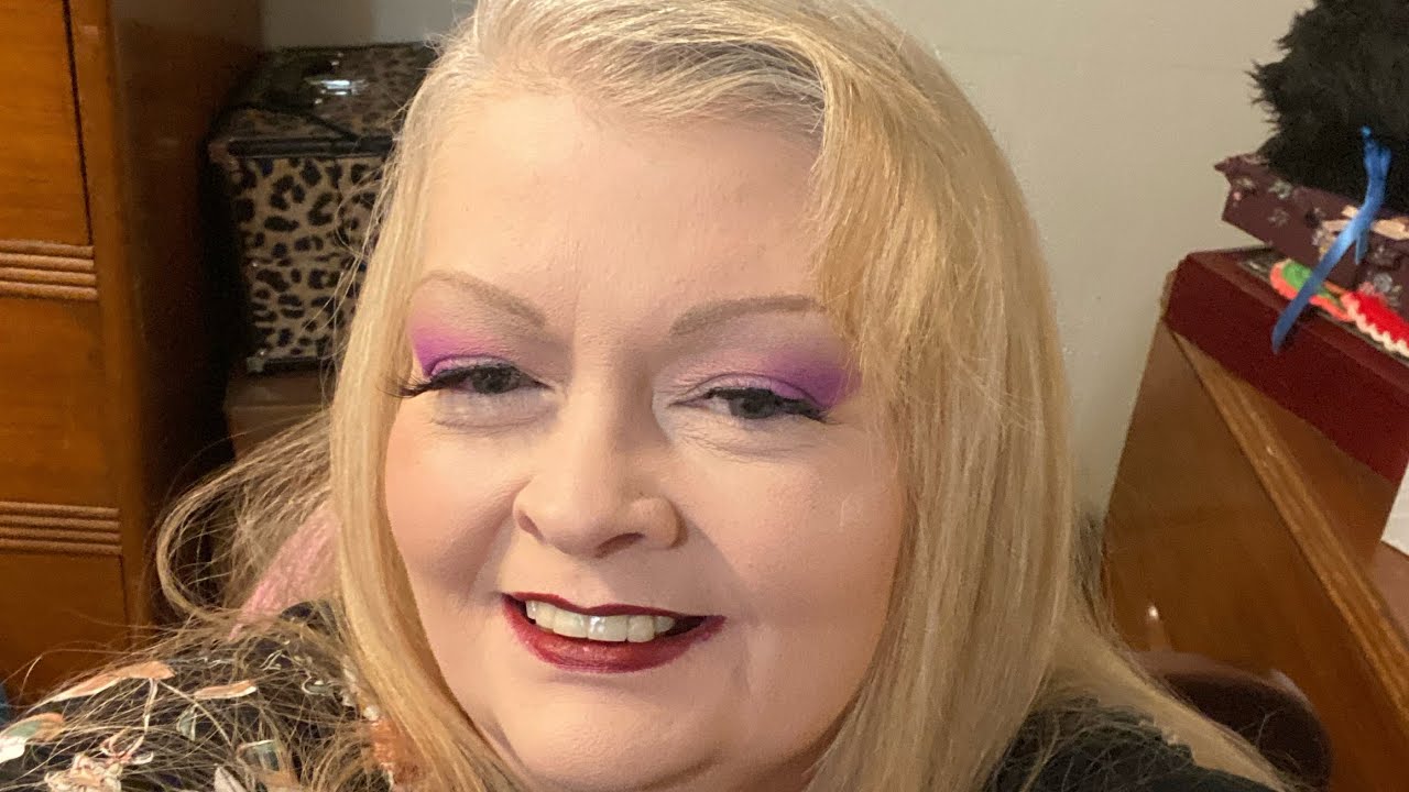 Getting ready Wednesday with purple!! - YouTube