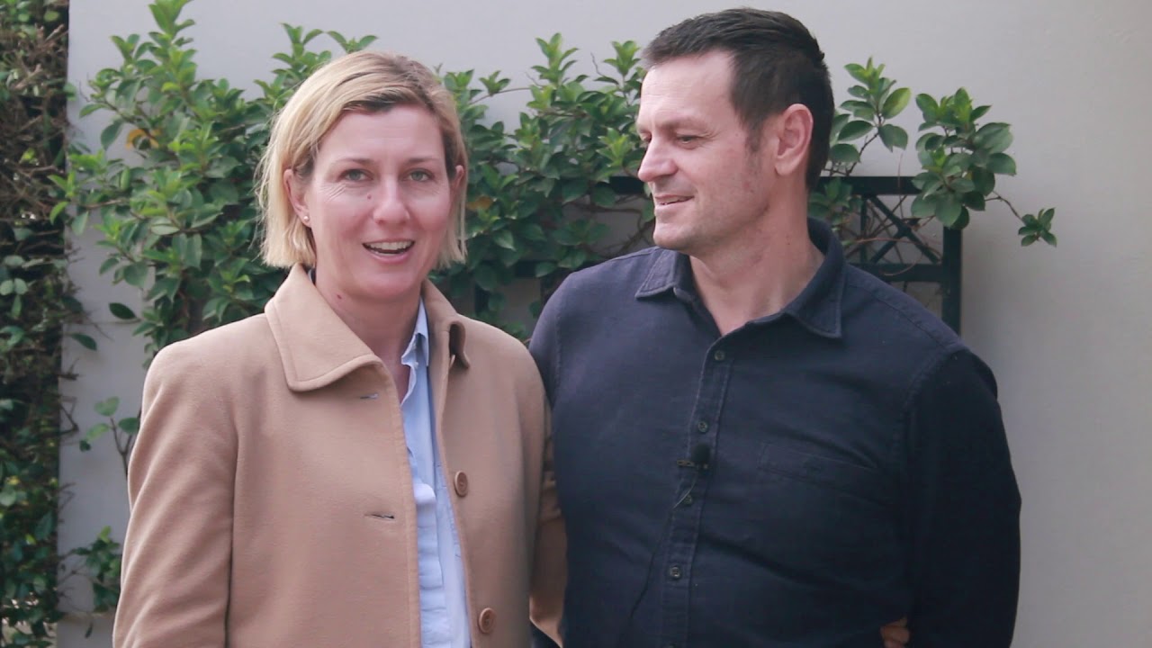 Couple Testimony 102 - YouTube