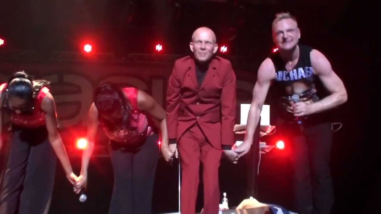 Erasure - Stop! (Live in Chile 2011) - YouTube