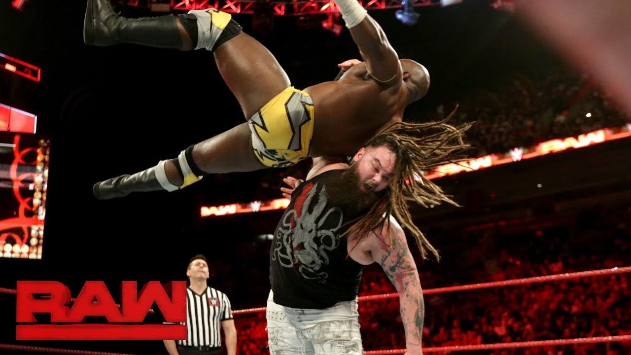 Apollo Crews vs. Bray Wyatt: Raw, Jan. 1, 2018 - YouTube